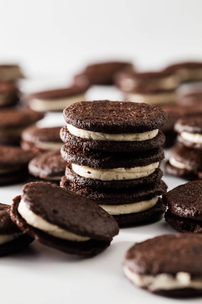 EASY Homemade Oreos - Homemade Oreo Cookies Recipe
