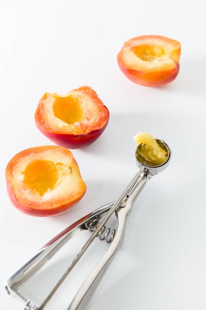 Baked Peaches with Crumb Topping