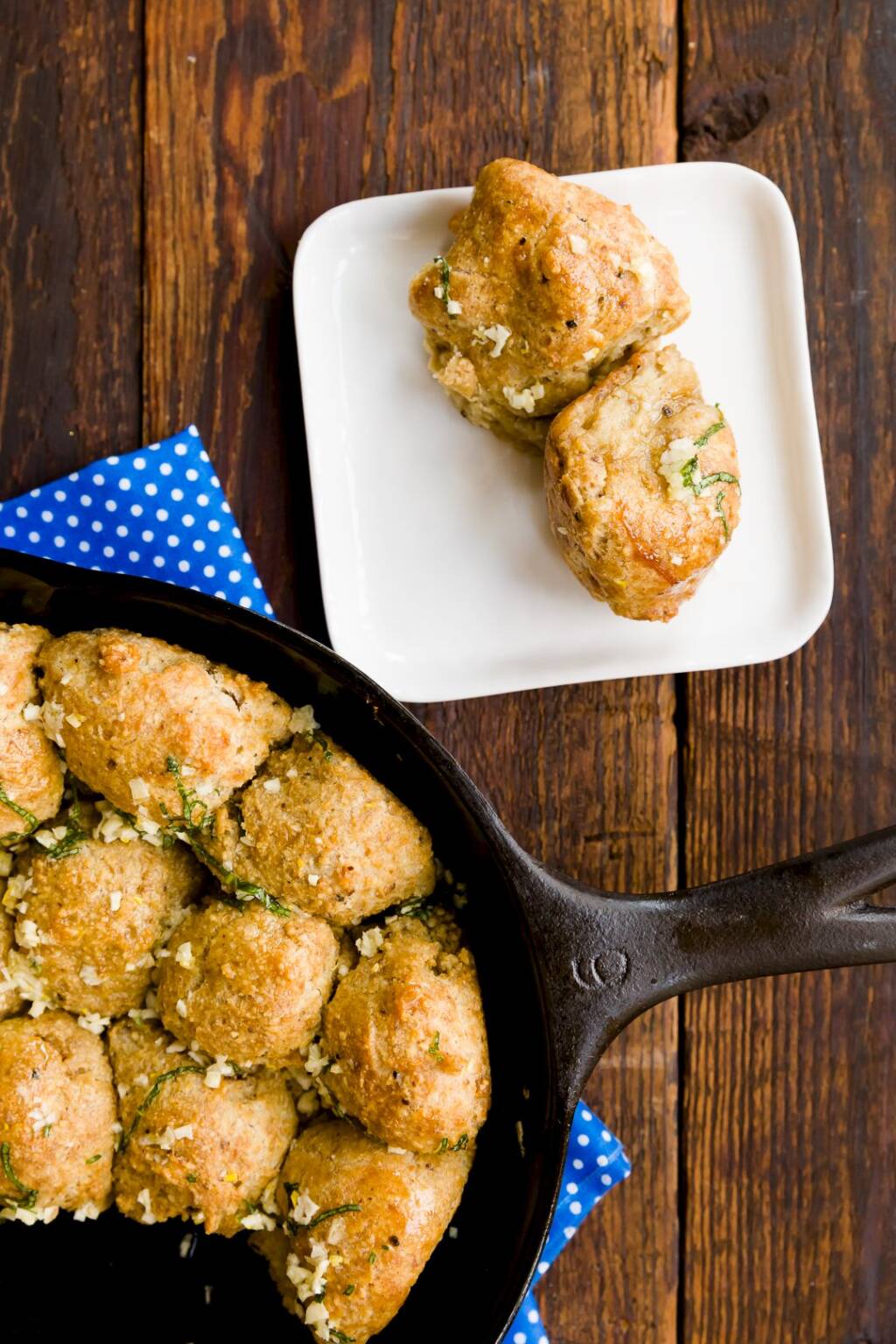 Passover Pull-Apart Garlic Rolls - Cupcake Project