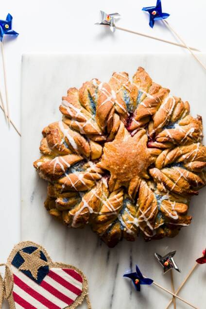 Star Bread (Christmas Bread) - Cupcake Project