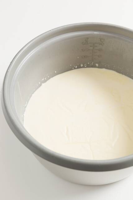 Easy Homemade Clotted Cream Recipe - How to Make Clotted Cream