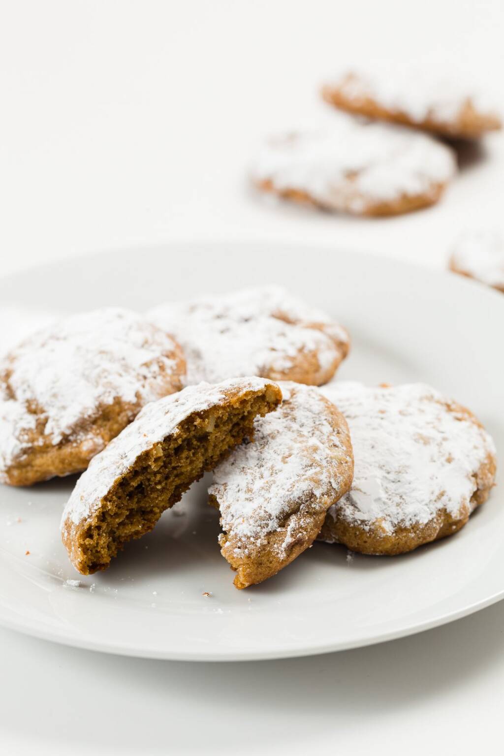 Pfeffernüsse Cookies (German Christmas Cookies) - Cupcake Project