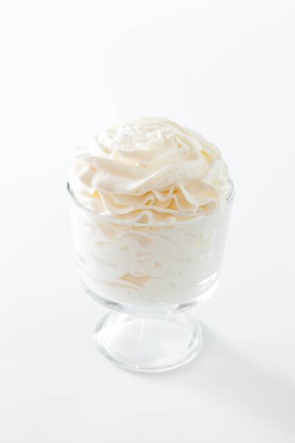 French Chantilly Cream (Crème Chantilly) - Cupcake Project