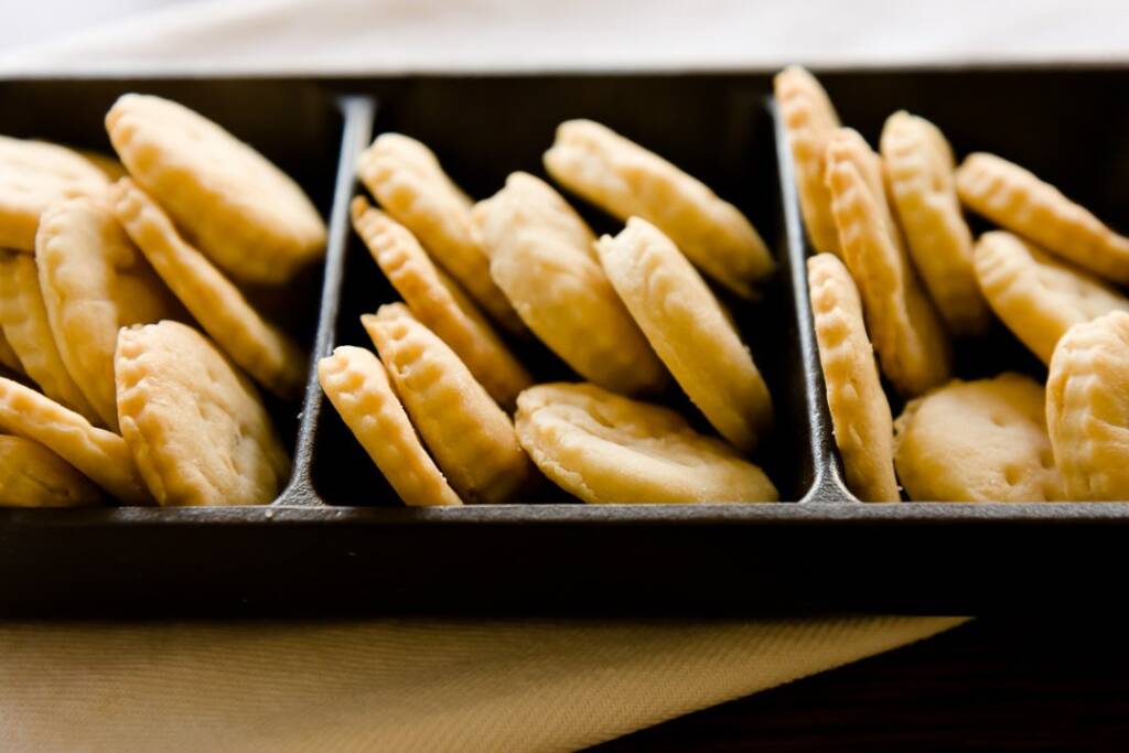 Homemade Ritz Crackers Recipe