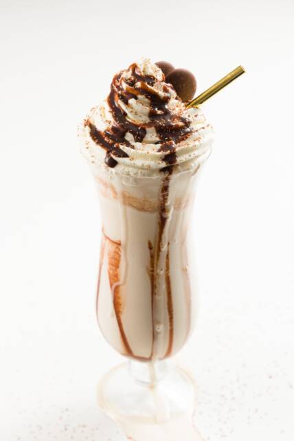 Mudslide Drink Recipe (Frozen Mudslide Cocktail)