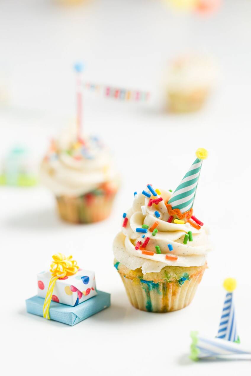 Best Birthday Cupcakes - Homemade Funfetti Cupcakes