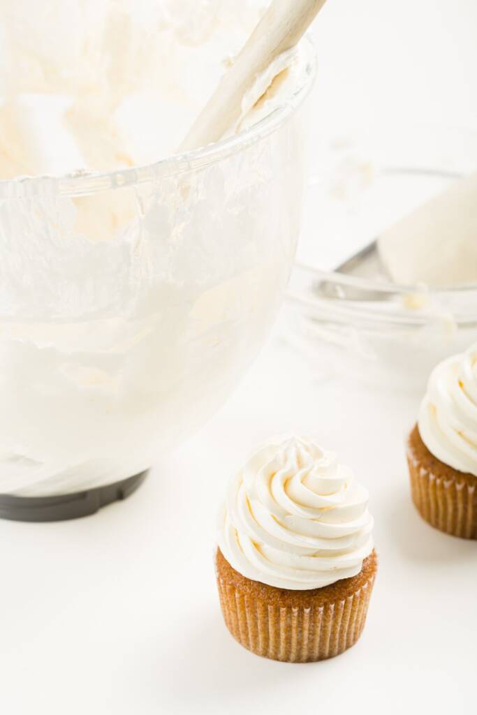 Italian Meringue Buttercream Frosting - Cupcake Project