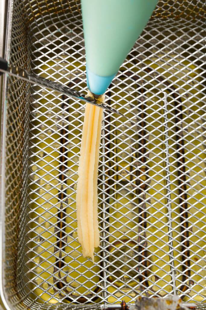 Churros with Chocolate Sauce - Cupcake Project