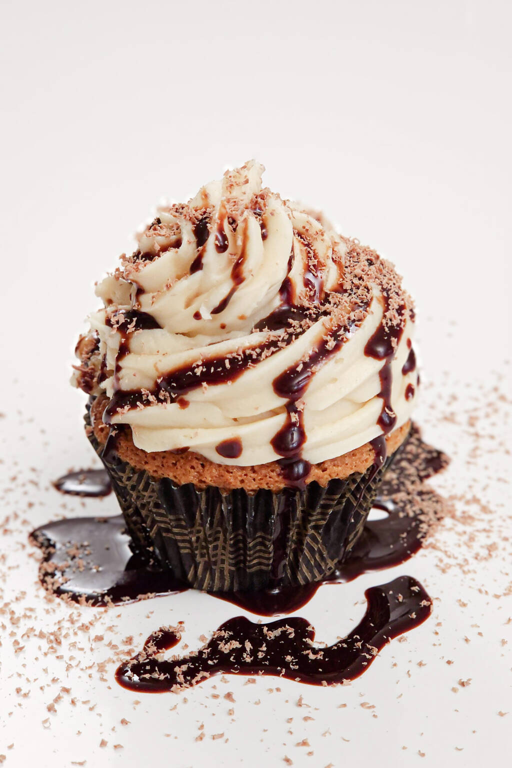 Mudslide Cupcakes with Baileys Frosting - Cupcake Project
